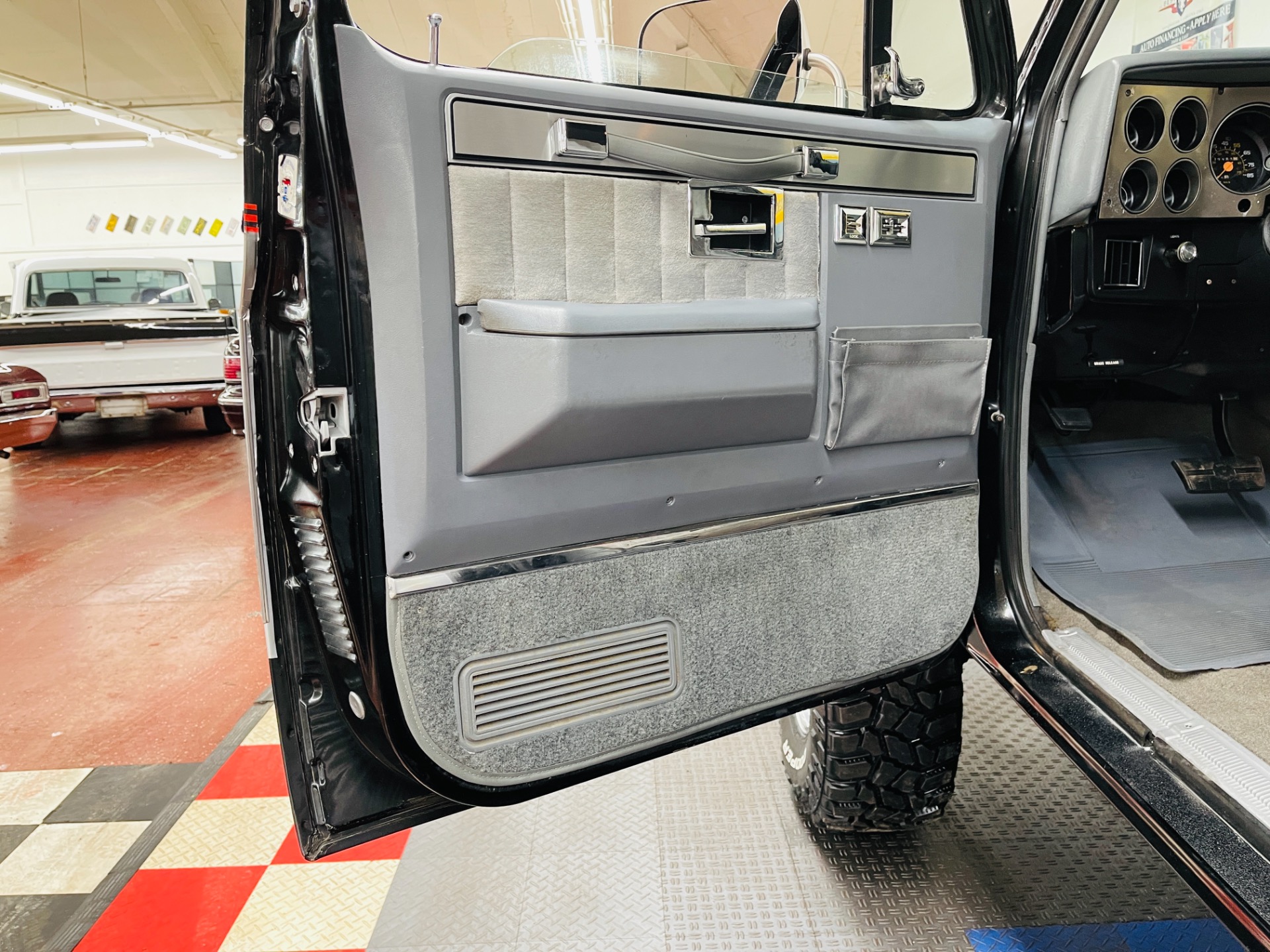 1989 Chevrolet Blazer K5 4x4 Brand New Lift Kit Super Clean See